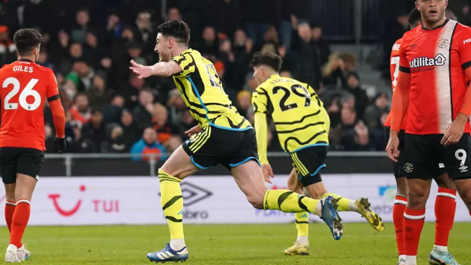 Declan Rice scores last-gasp winner as Arsenal scrape win at Luton | soccer