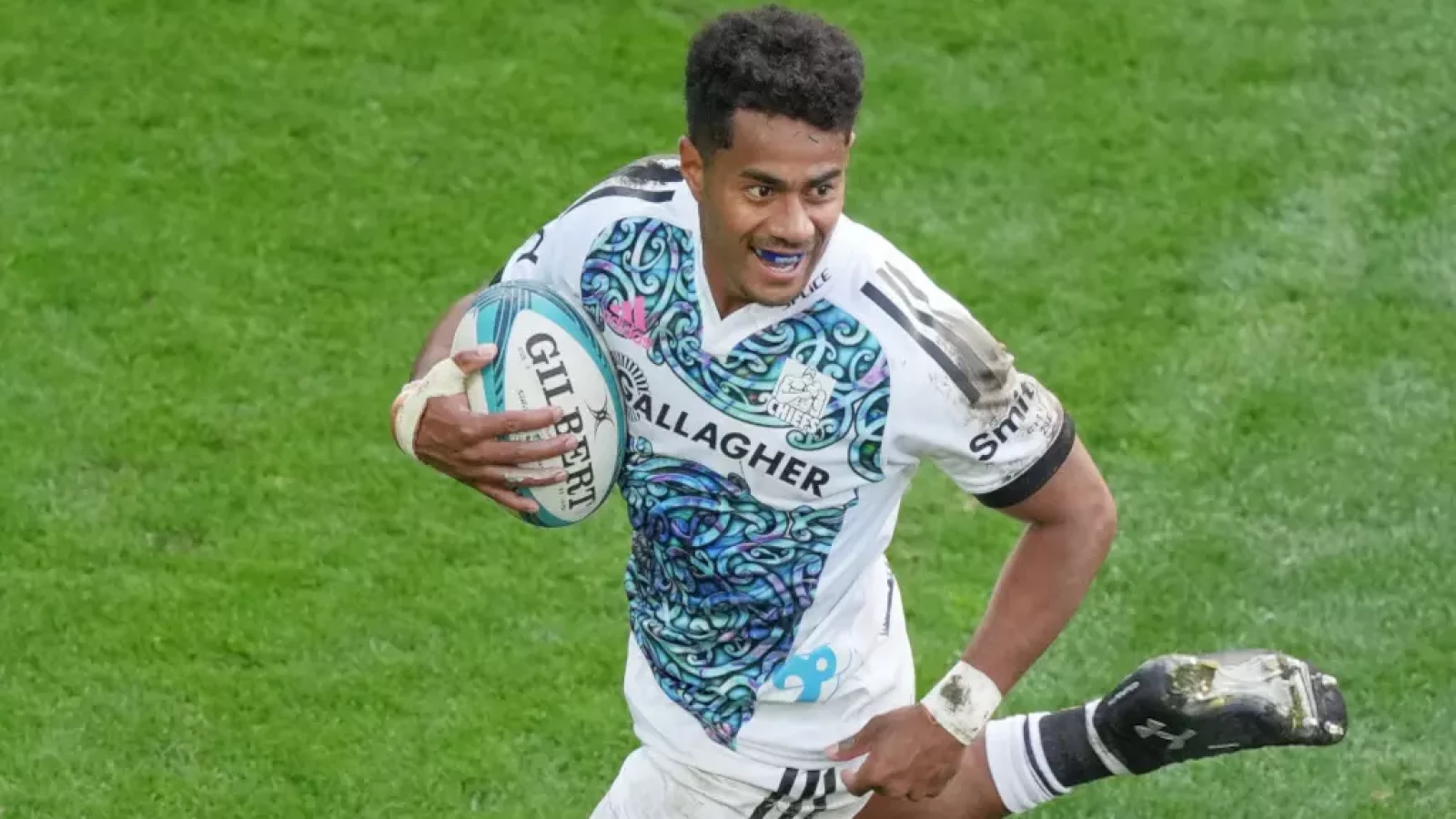 Emoni Narawa handed debut as All Blacks name team to face Argentina | rugby