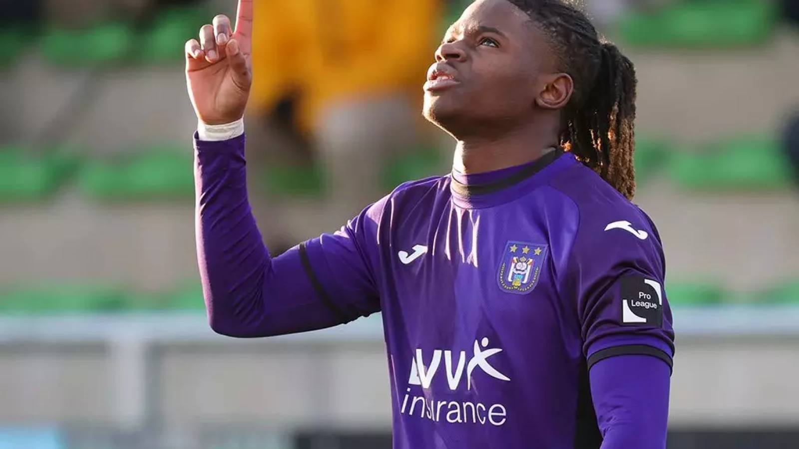 Burnley swoop for Ghanaian teenager Enock Agyei | SABC