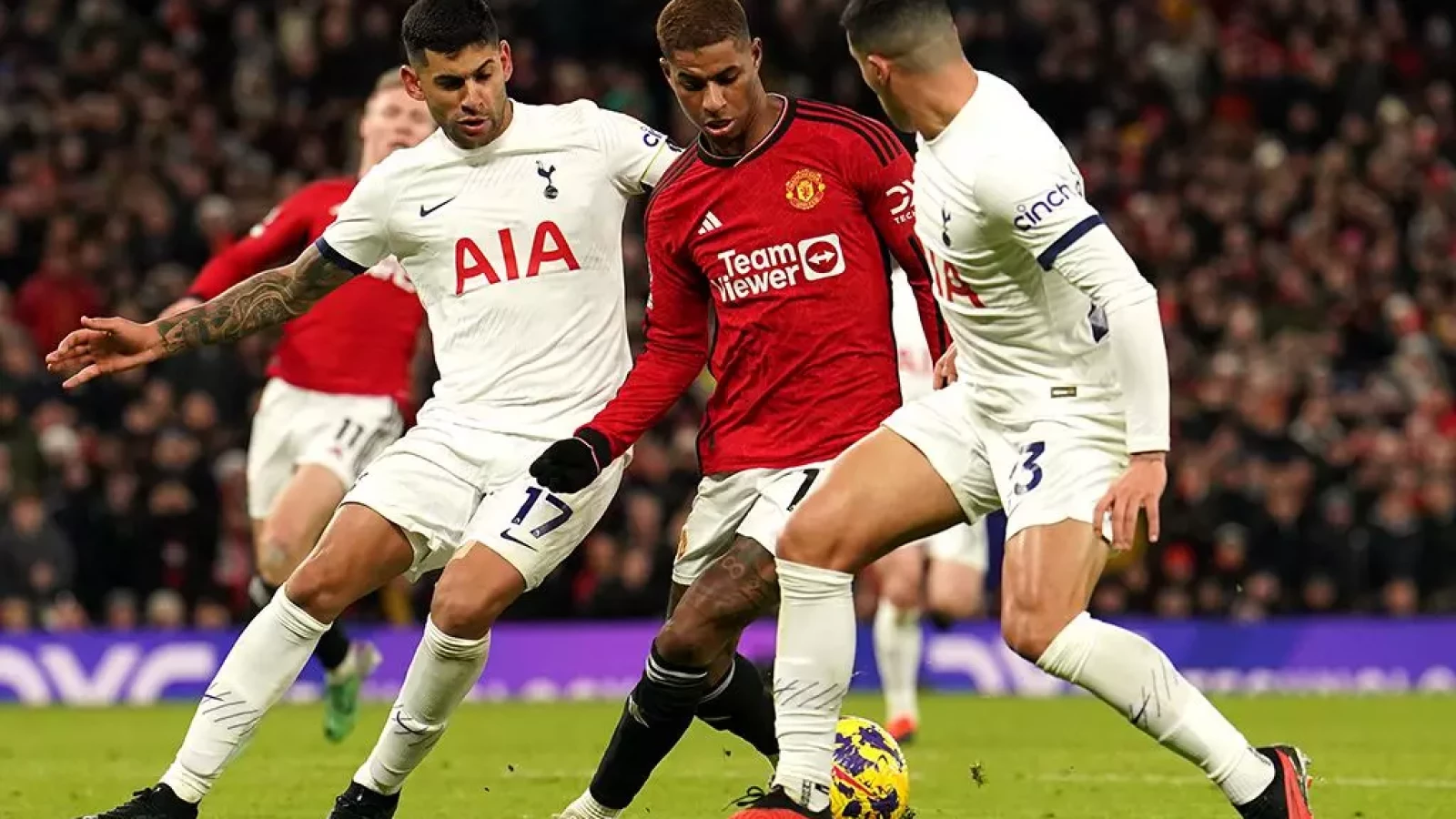 Tottenham twice fight back to deny Man Utd victory | soccer