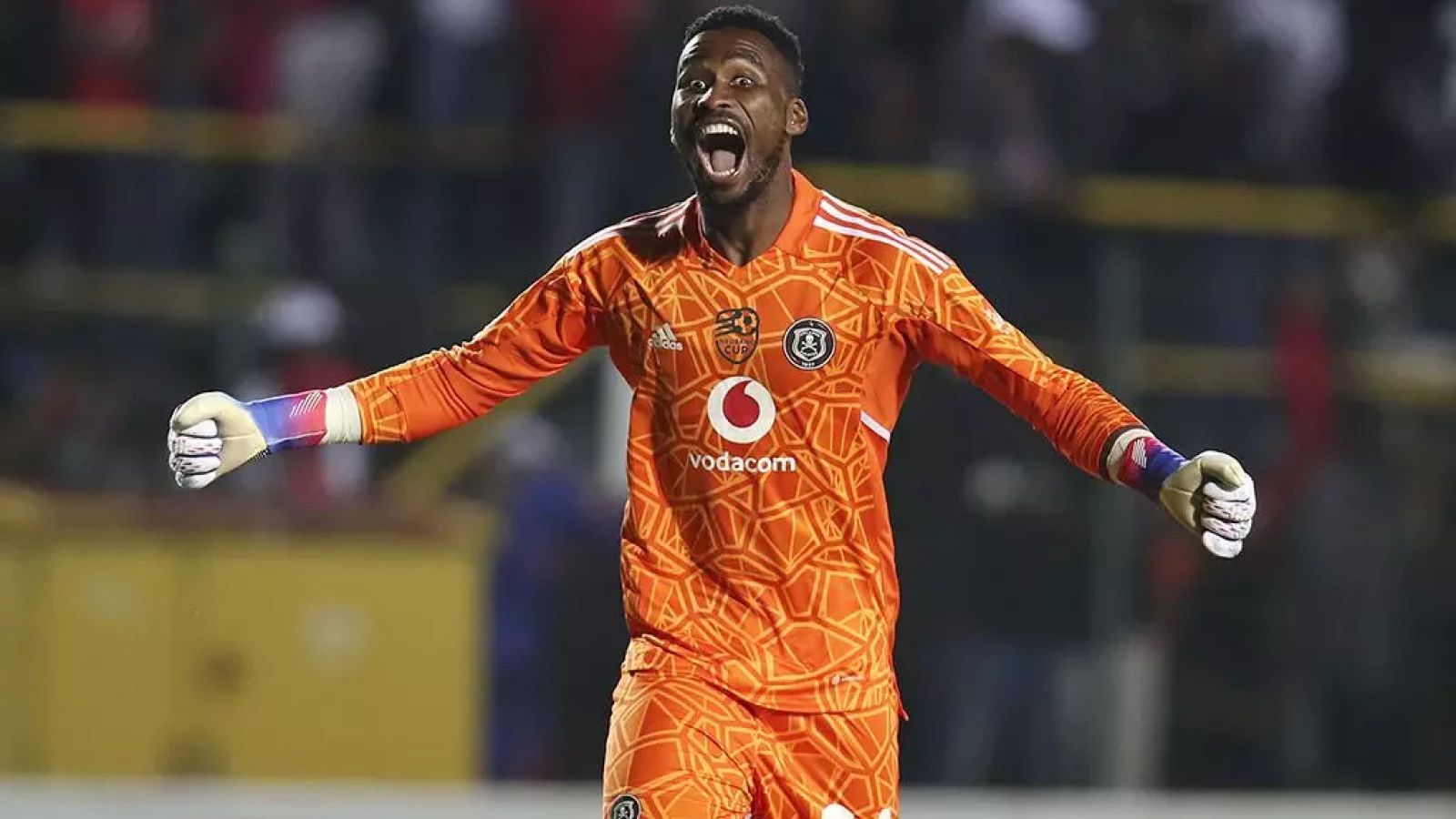 Sipho Chaine explains crazy experience in joining Orlando Pirates | soccer