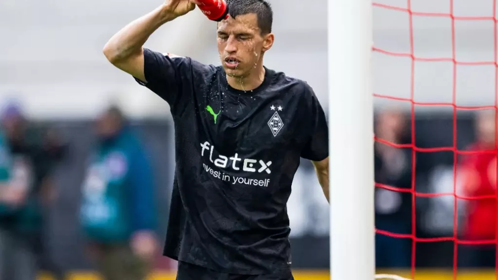 Borussia Monchengladbach confirm defender Stefan Lainer has lymphoma ...