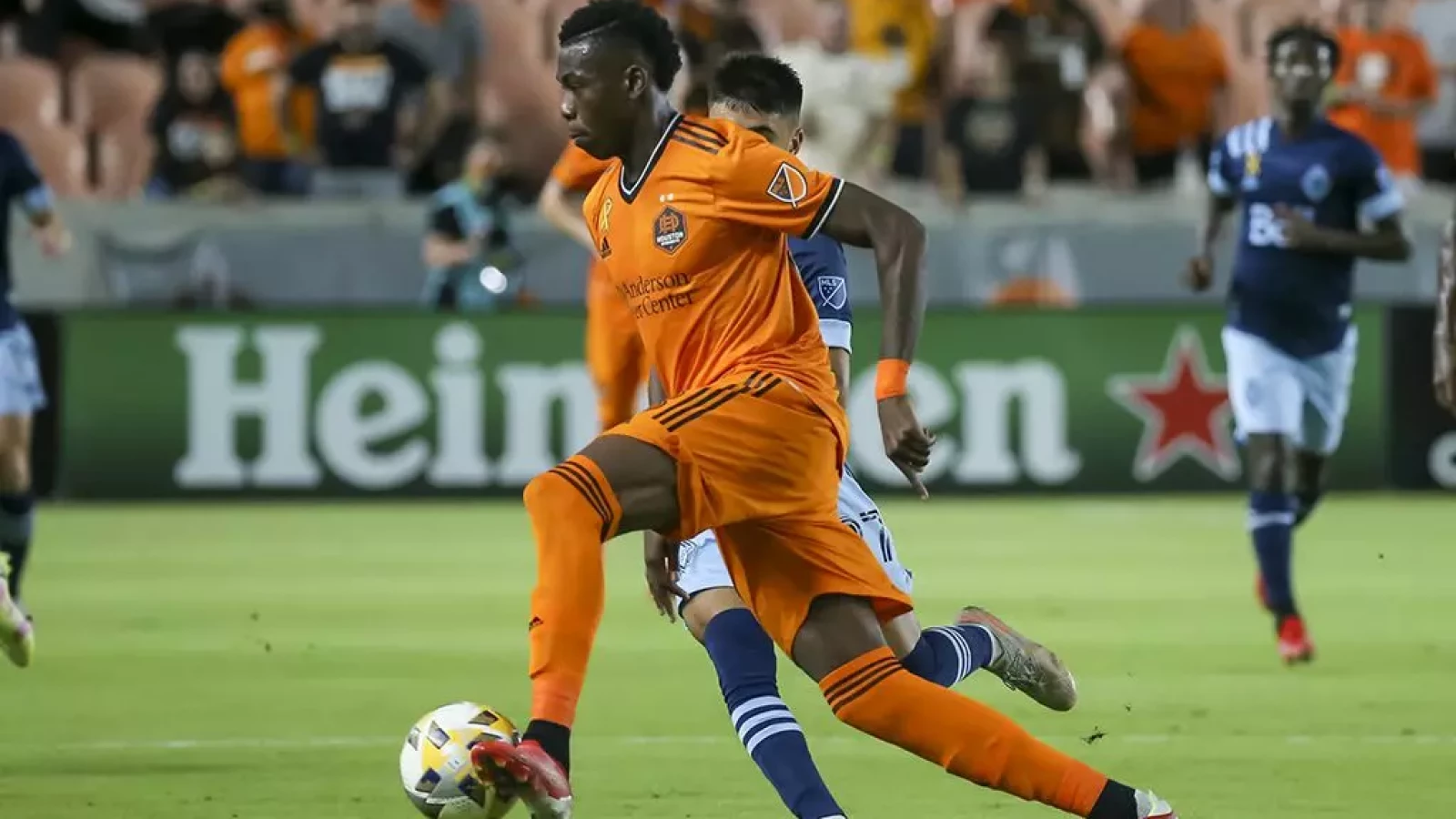 Teenage Hadebe ends association with Houston Dynamo | soccer