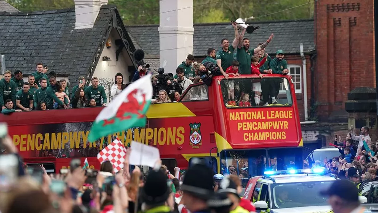 Hollywood stars join jubilant fans as Wrexham enjoy promotion party ...