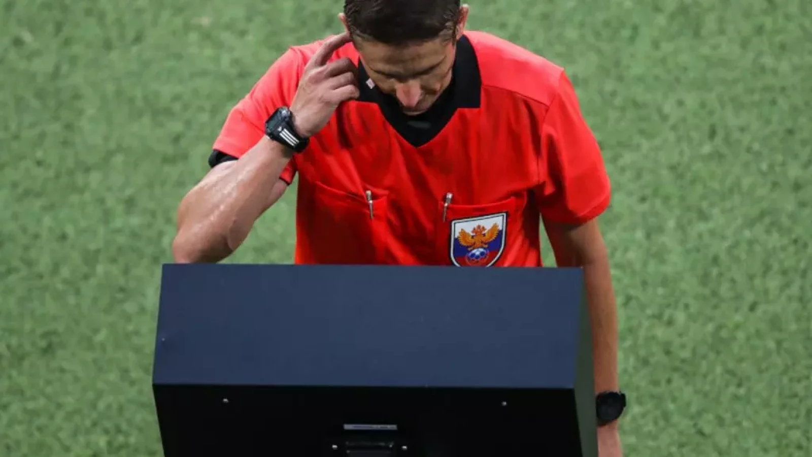 In-stadium announcements on VAR rulings could be approved in leagues by ...