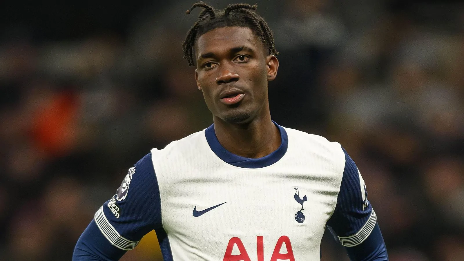 Tottenham Hospur star Yves Bissouma stretchered off during Mali's World ...