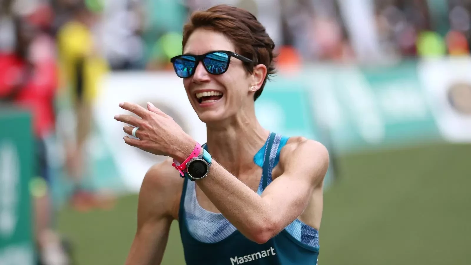 Top runners welcome the change of the Comrades Marathon Finish Line | SABC