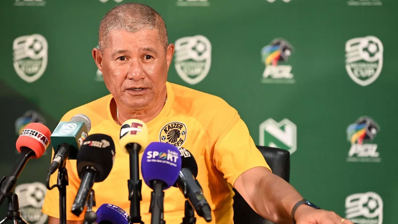 Cavin Johnson defends Kaizer Chiefs transfer inactivity | soccer