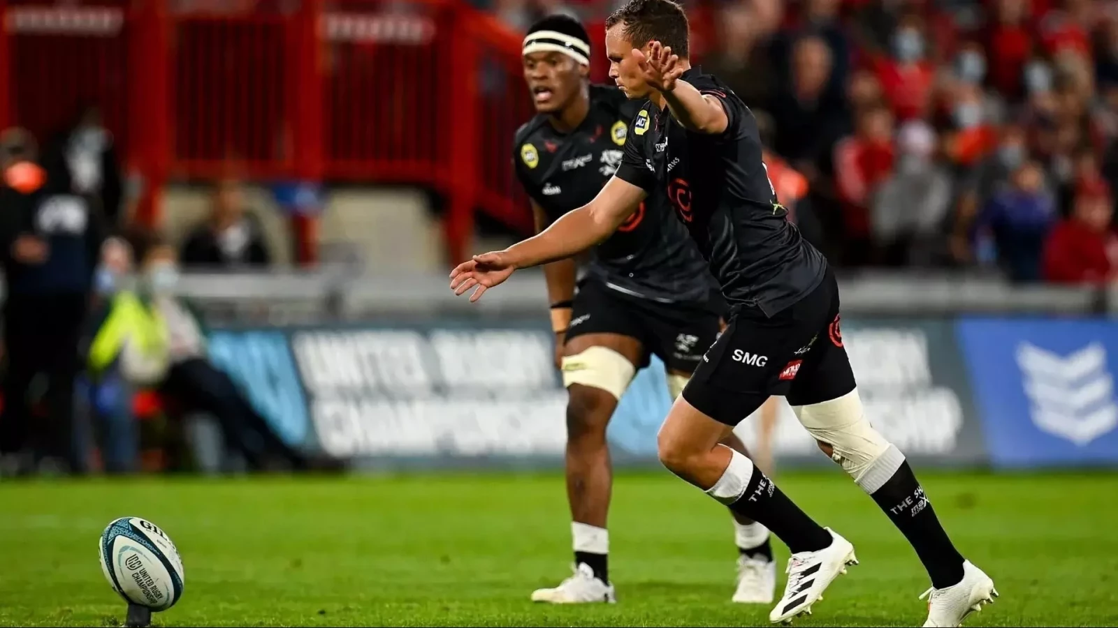 Sharks show faith in their flyhalf with new long-term deal | rugby