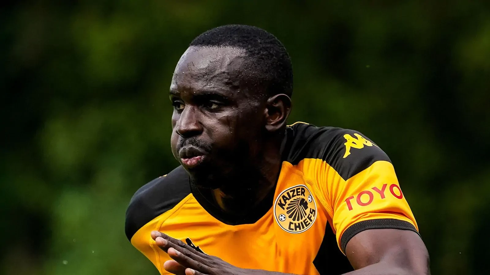 Kaizer Chiefs down Golden Arrows to continue unbeaten start to the ...