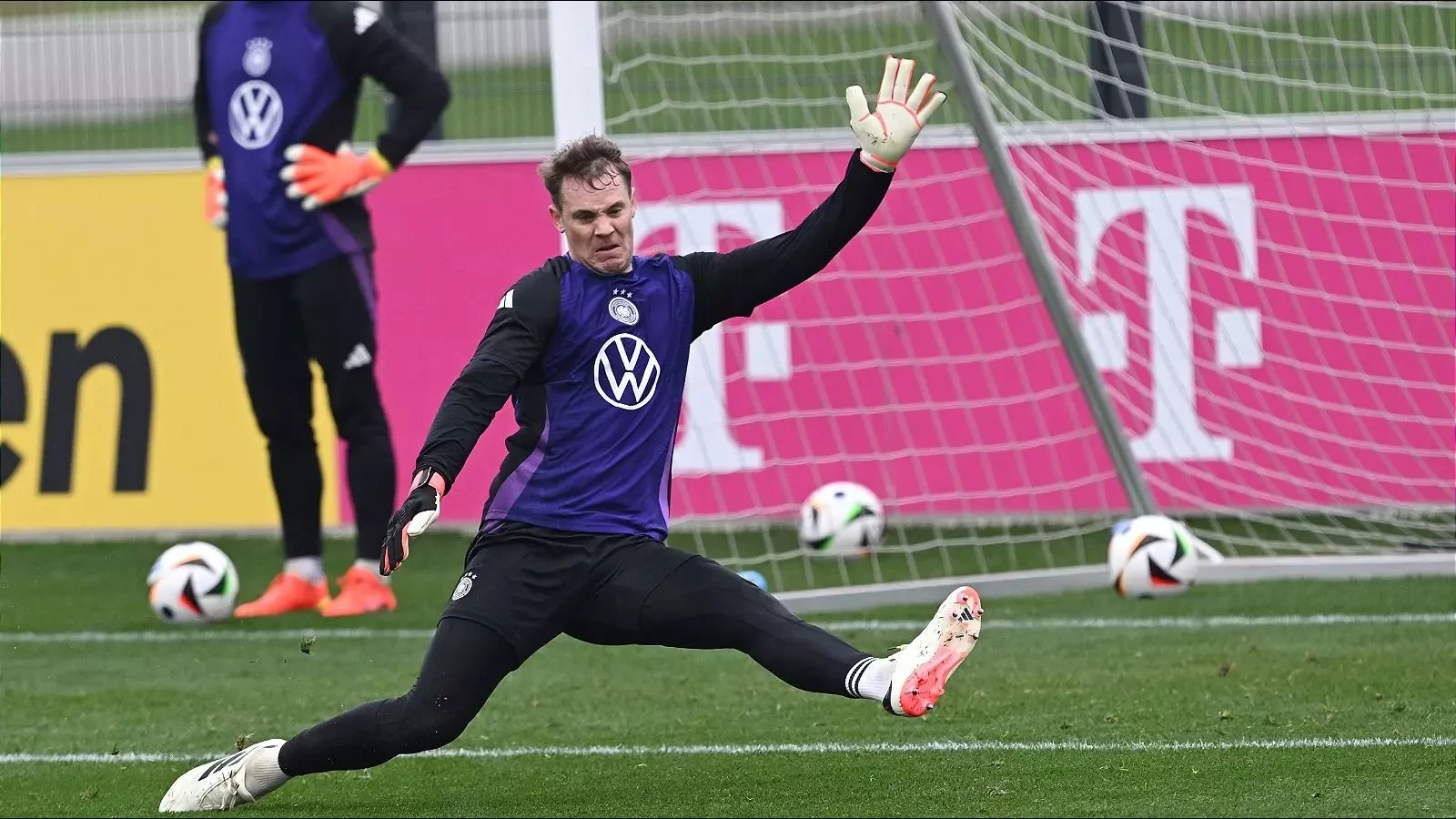 Manuel Neuer picked over Ter Stegen as Germany's Euro 2024 goalkeeper ...