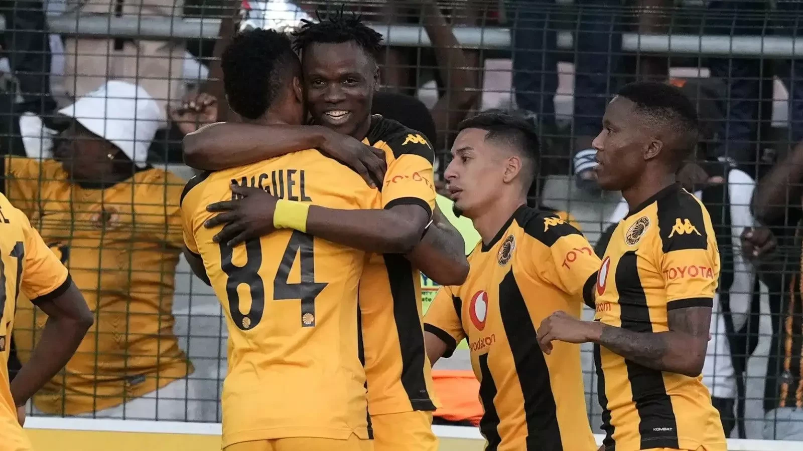 Kaizer Chiefs edge out Stellenbosch as new signing Glody Lilepo makes ...
