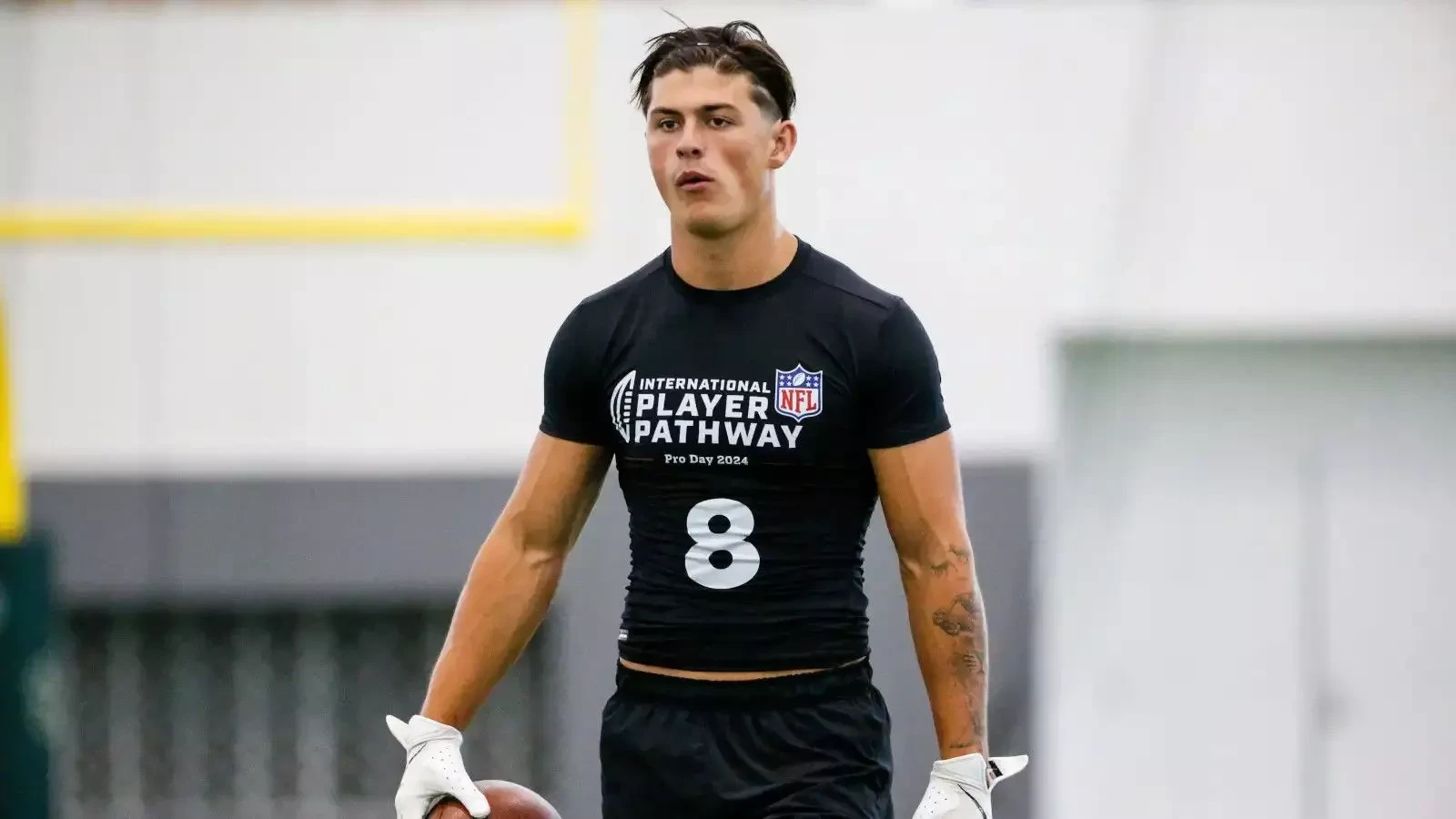 Louis Rees-Zammit reportedly signs for Super Bowl champions Kansas City ...