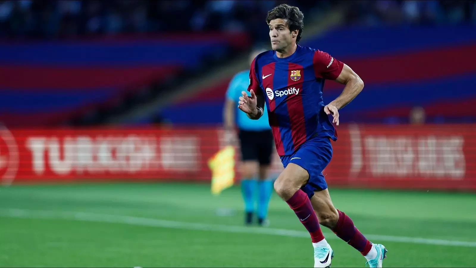 Atletico Madrid eye Marcos Alonso amidst Barcelona contract uncertainty ...