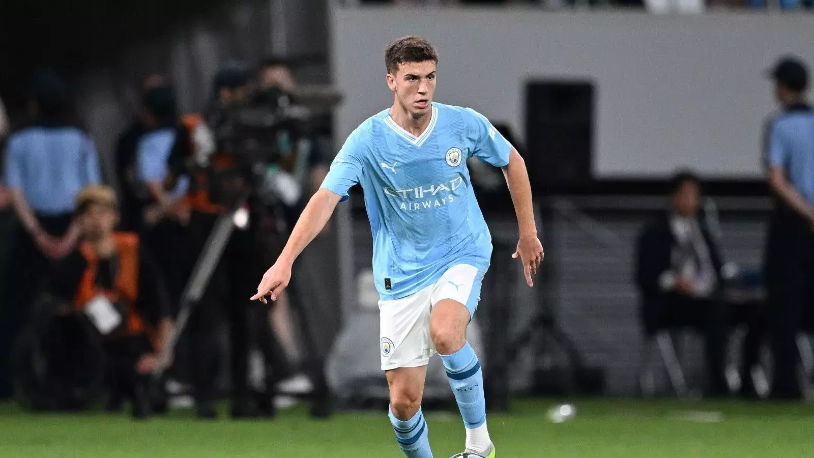 Argentine midfielder Maximo Perrone leaves Man City to join Como | soccer