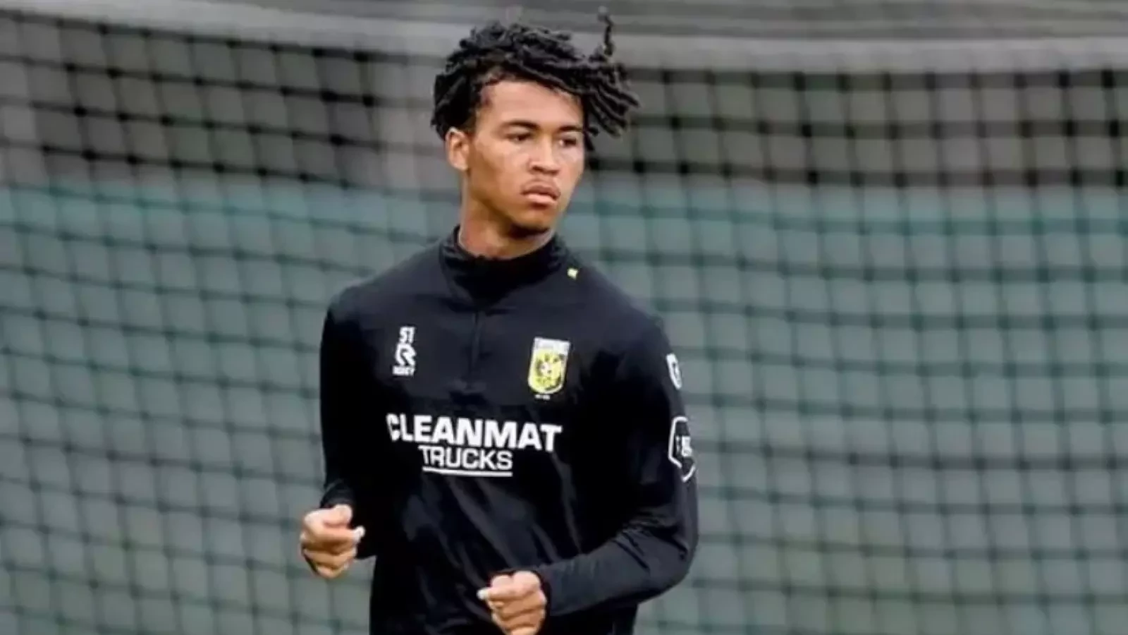 Michael Dokunmu making his impact at Vitesse Arnhem senior team | soccer