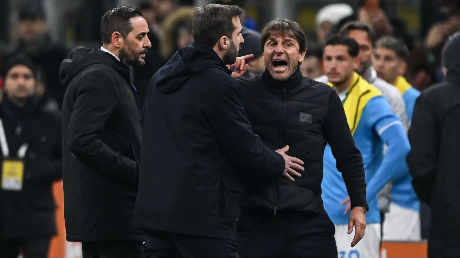 Raging Antonio Conte red-carded as Scott McTominay fires Napoli back ...