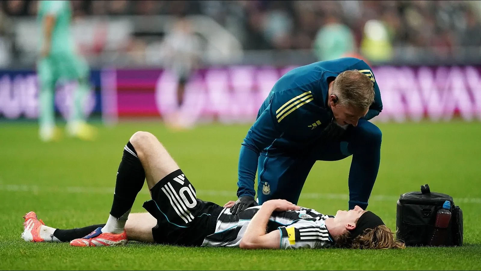 Anthony Gordon injury blow mars Newcastle's Champions League charge ...