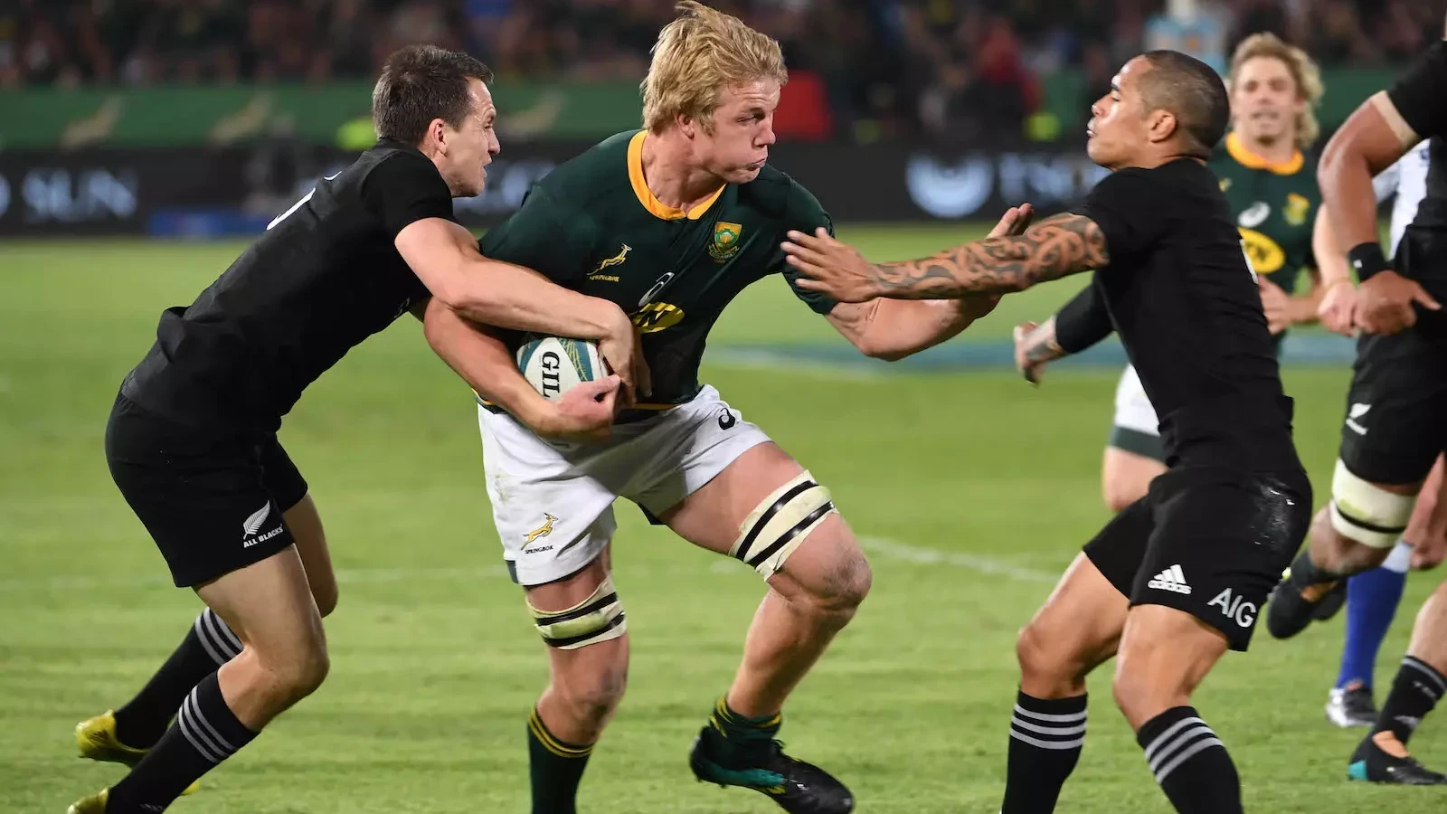 All Black star Aaron Smith happy to be on the same team as PSdT for a change | rugby