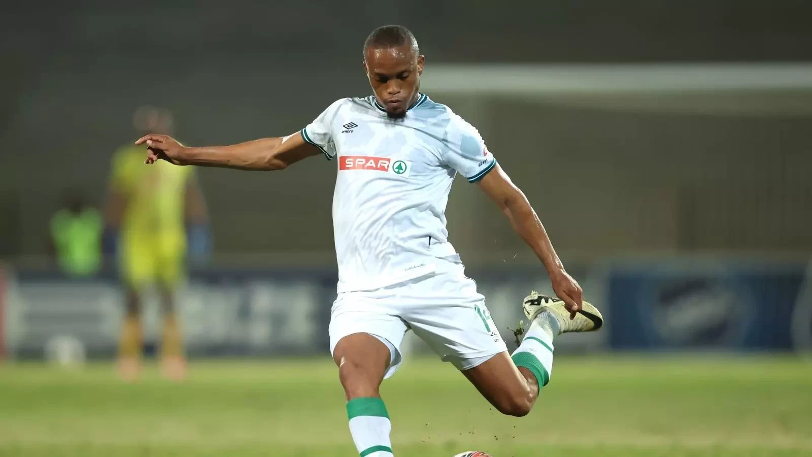 Kaizer Chiefs turn attention to Riaan Hanamub | soccer