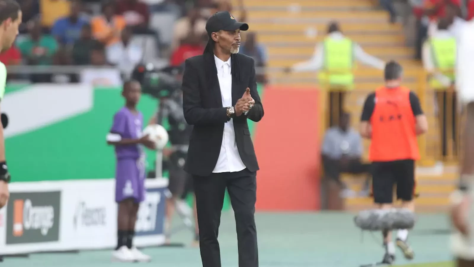Cameroon coach Rigobert Song defends FA president Samuel Eto’o | soccer