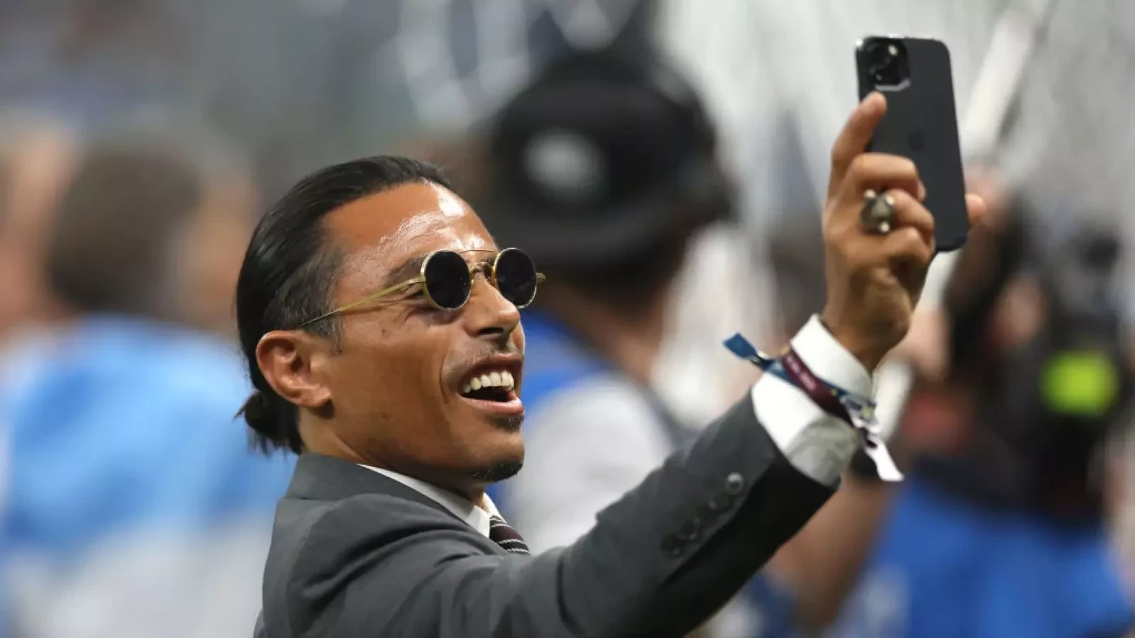 FIFA probe celebrity chef Salt Bae's 'undue access' at World Cup final ...